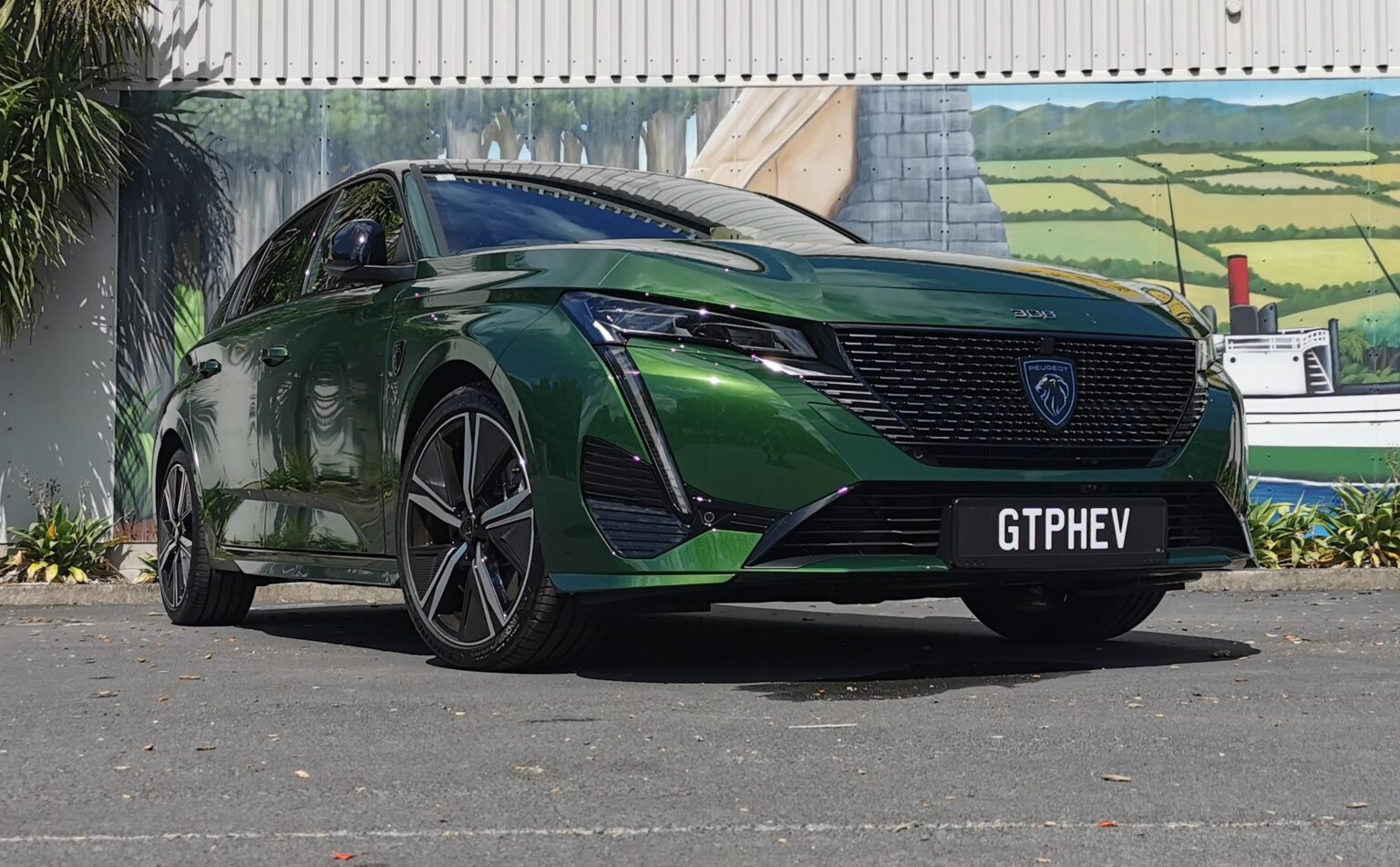 Le FEV - Peugeot 308 PHEV hybrid review | Tarmac Life | Motoring | Tech ...